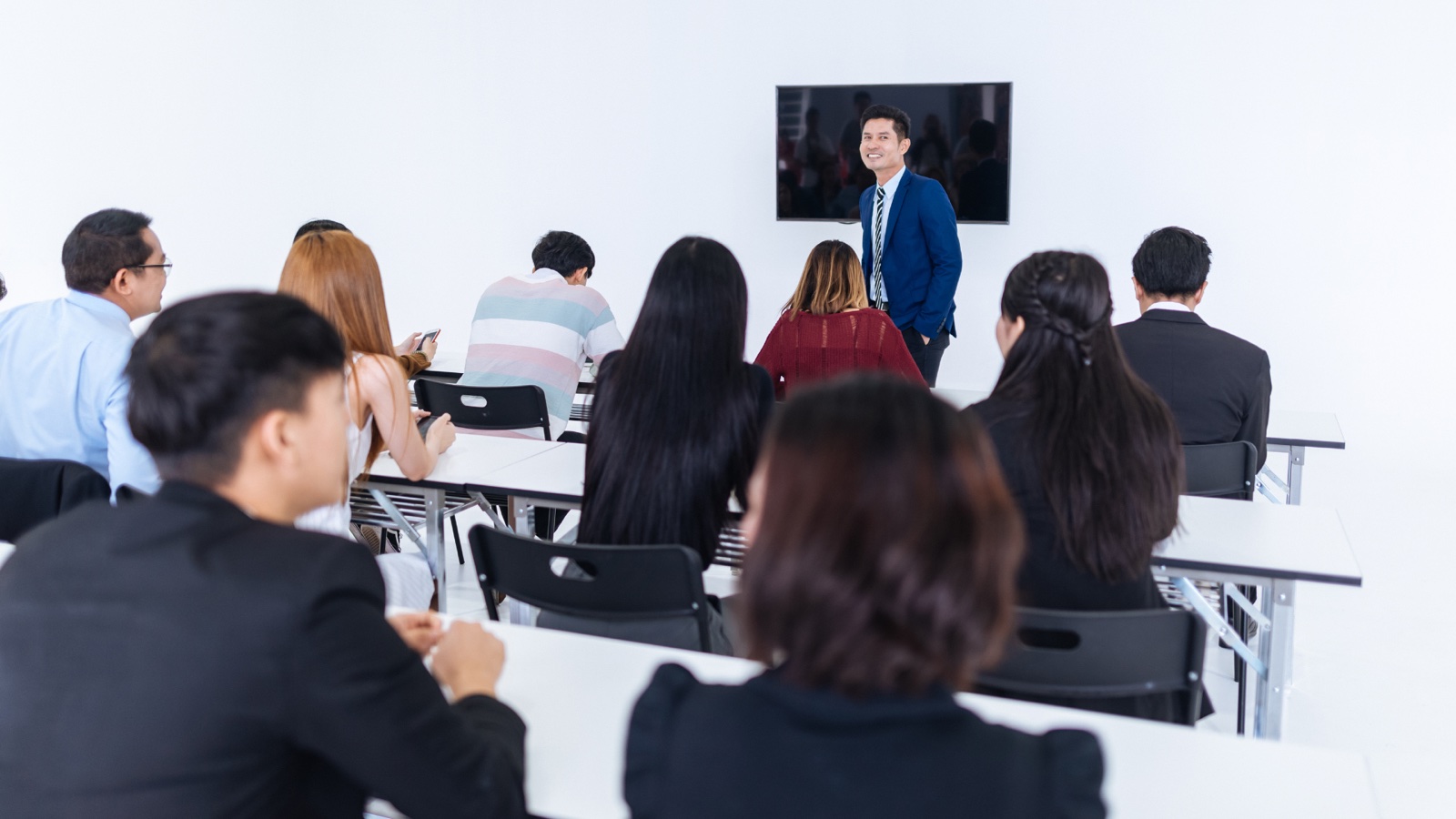 4 ESSENTIAL SKILLS OF A PROFESSIONAL TRAINER